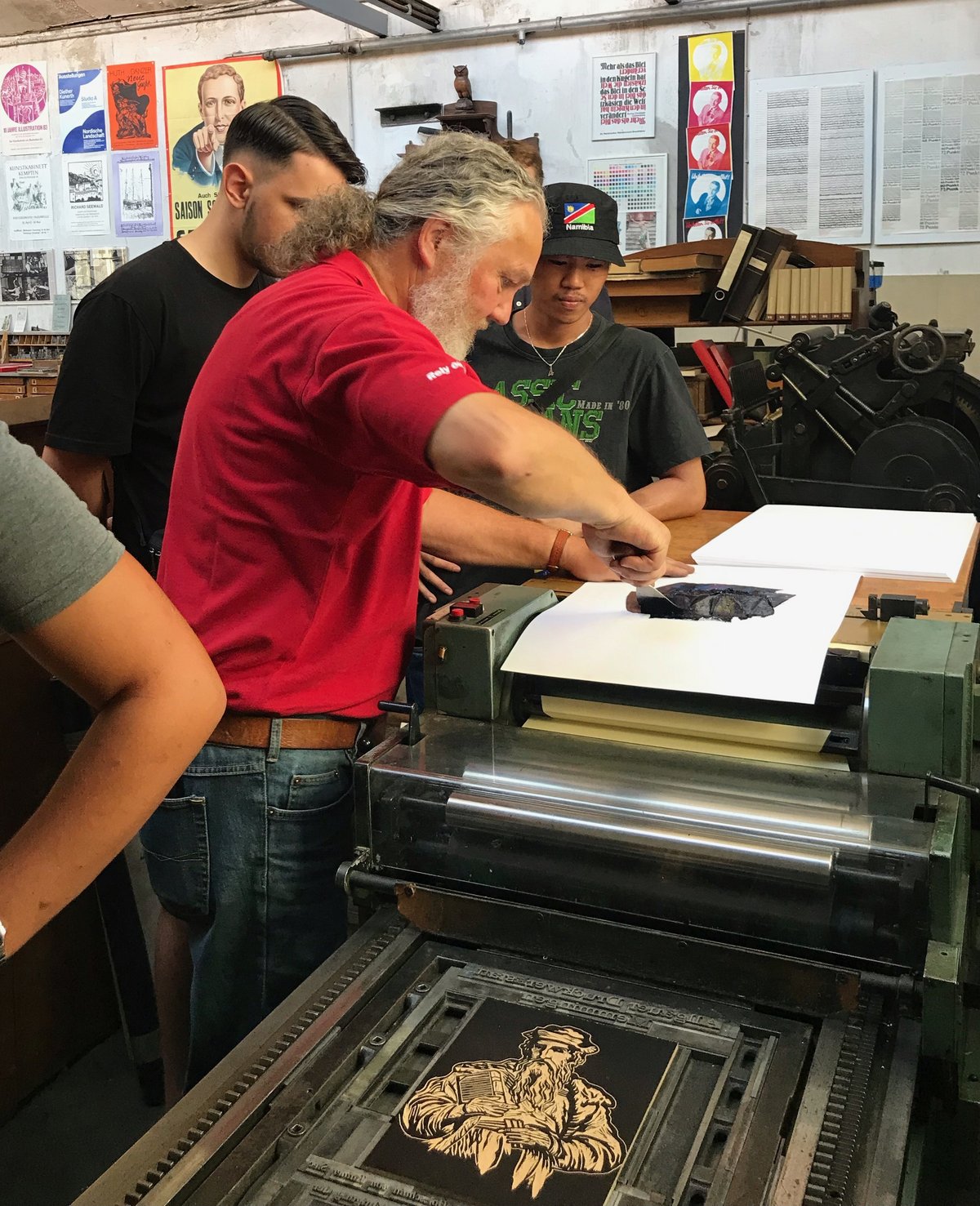 Besuch der Klasse MD10 in der „Allgäuer Druckwerkstatt“ Memmingen: BS1 ...